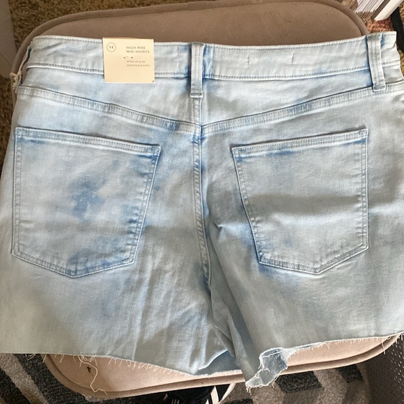 Universal Thread | Shorts | Universal Threads High Rise Midi Shorts ...